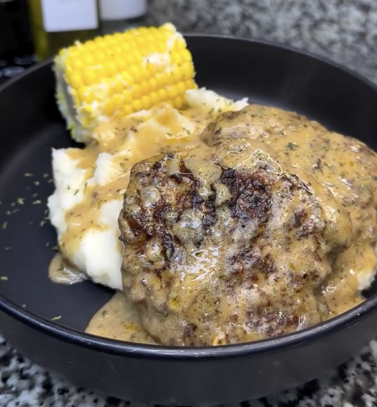 Swedish Salisbury Steak: A Creamy Twist on a Classic Comfort Dish ...