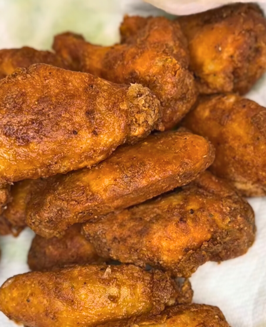 Boiled-Then-Fried Chicken Wings: Juicy Inside, Crispy Outside - Black ...